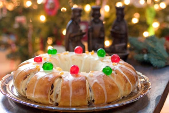 Rosca de Reyes (Three Kings Bread) - Muy Bueno
