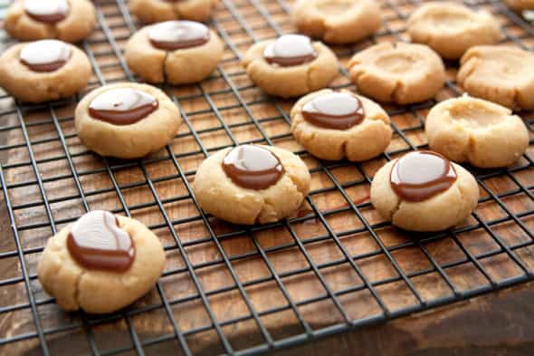 Cajeta Thumbprint Cookies - Muy Bueno