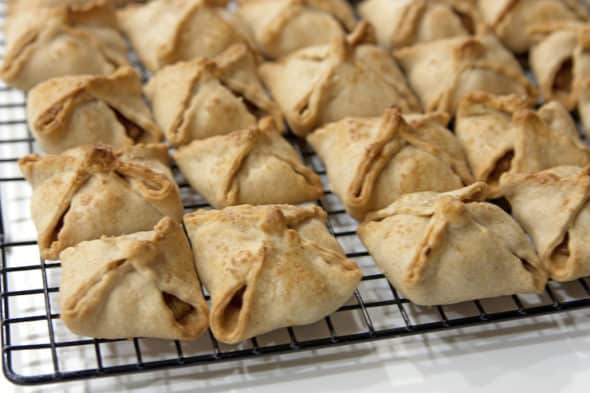 Guava Empanadas - Muy Bueno