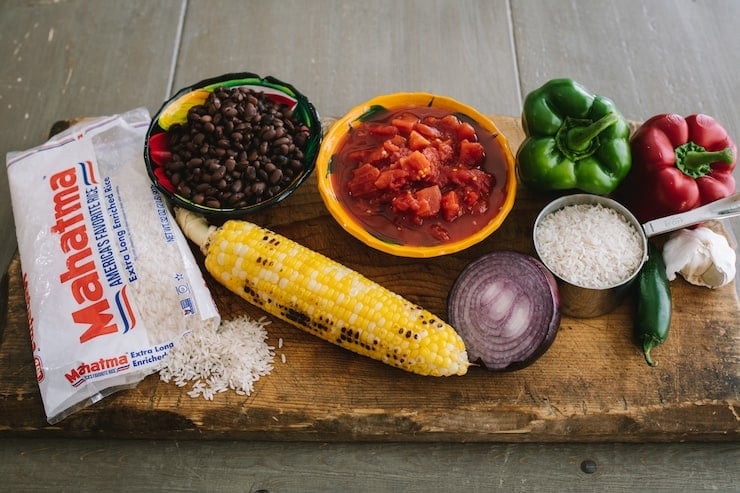 One-Pot Southwestern Rice - Muy Bueno