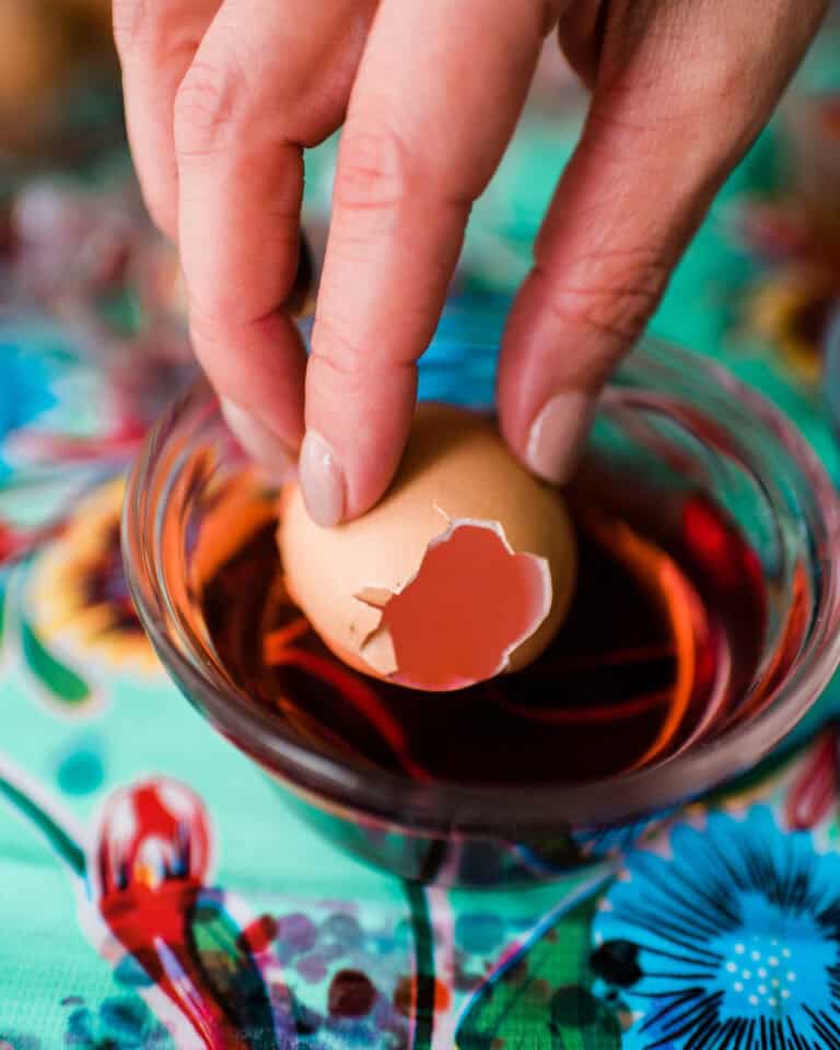How to Make Cascarones (Confetti Eggs) - Muy Bueno