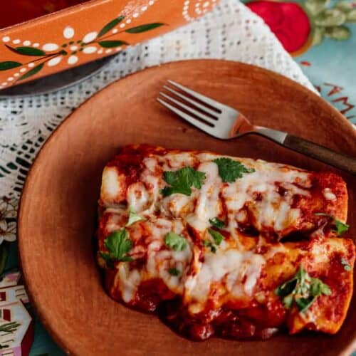The Whole Enchilada: A Delicious Deep Dive On This Iconic Mexican Dish ...