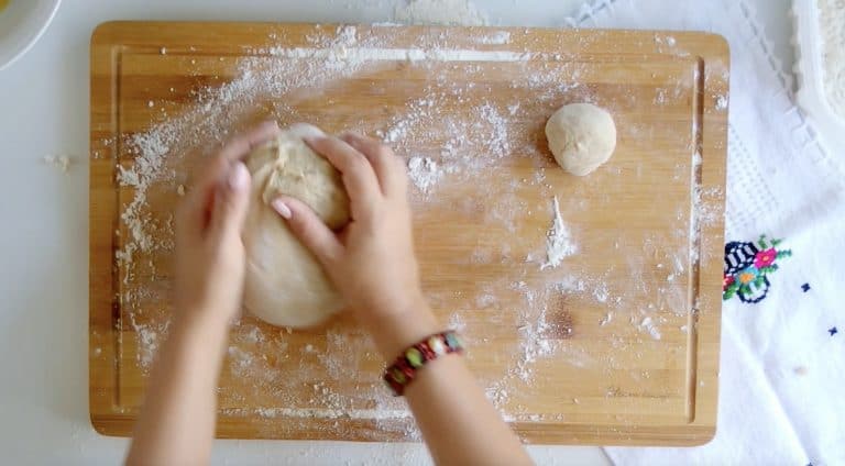Homemade Authentic Mexican Buñuelos Recipe - Muy Bueno