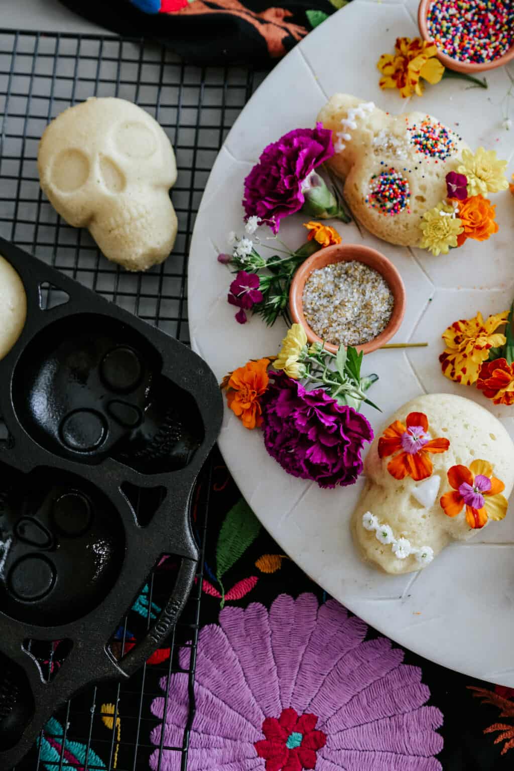 Mini Lemon Sugar Skull Cakes (Día de los Muertos Recipe)