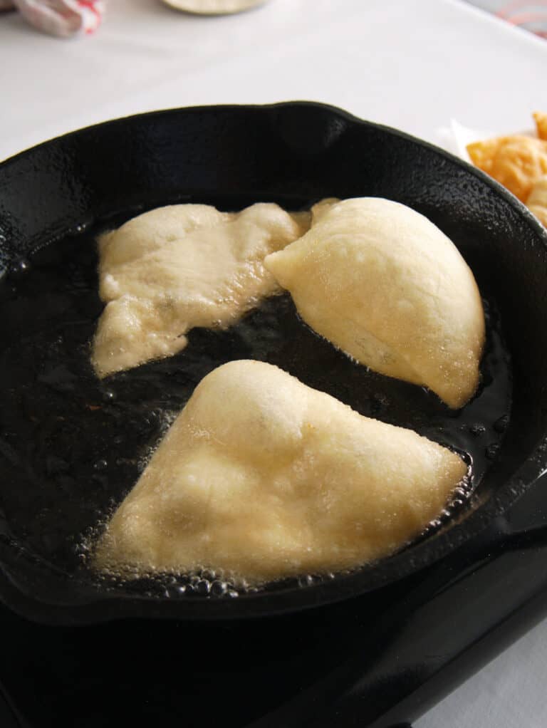 Basic Sopaipilla Recipe (New Mexican Sopapillas) - Muy Bueno